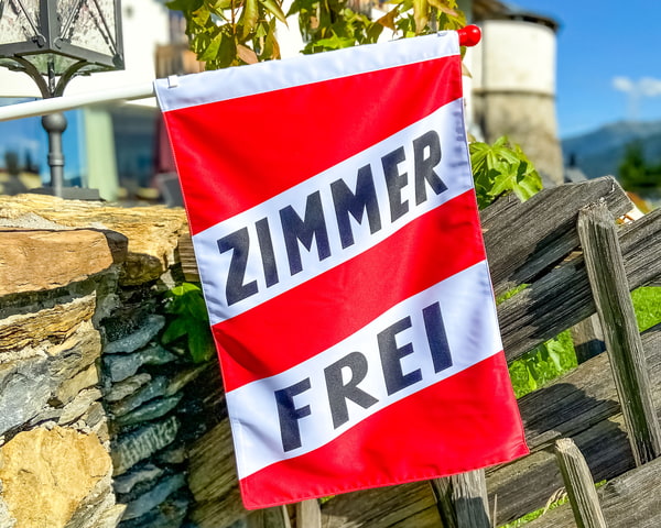 Fahnen & Flaggen online kaufen: Online Shop - Fahnen Gärtner